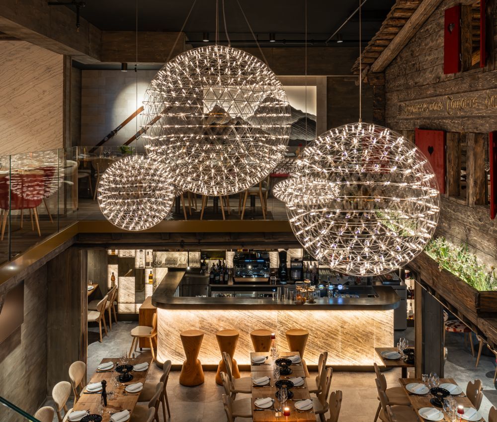 Edelweiss Restaurant - Enjoy the best fondues and raclettes in Geneva